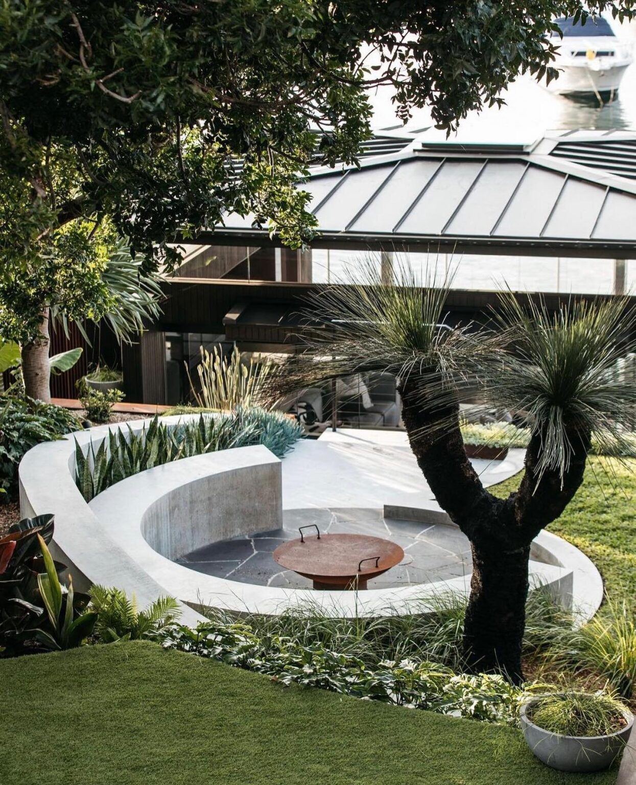 Crazy Paving Designs for Floor & Pavements | Cinajus